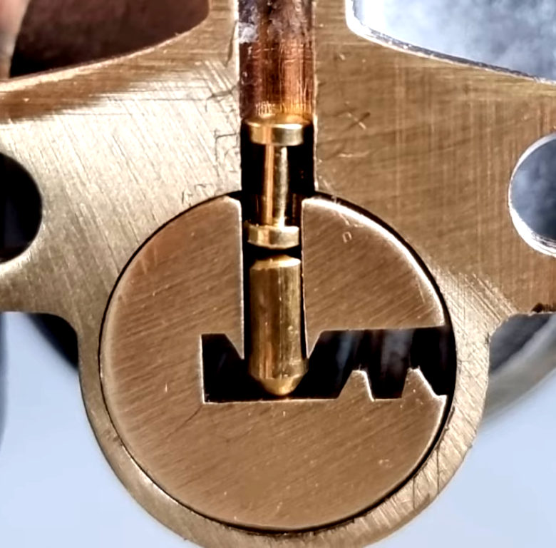 How To Pick Locks - How to Identify and Pick Spool Pins (VIDEO ...